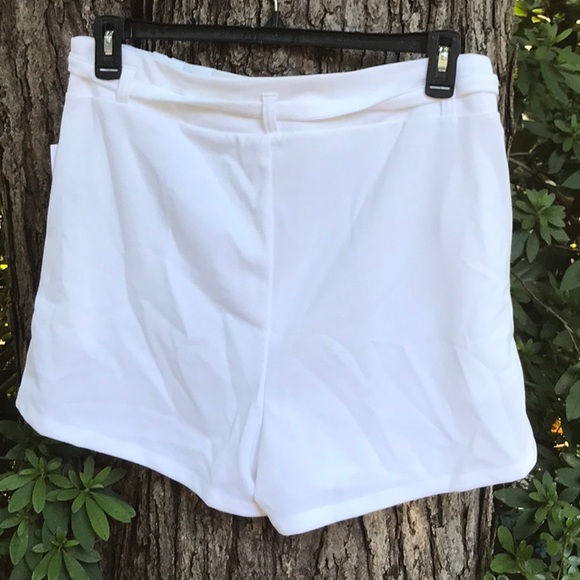 Savion | Shorts | Nwt Savion White Summer Short Shorts Tie Waist ...